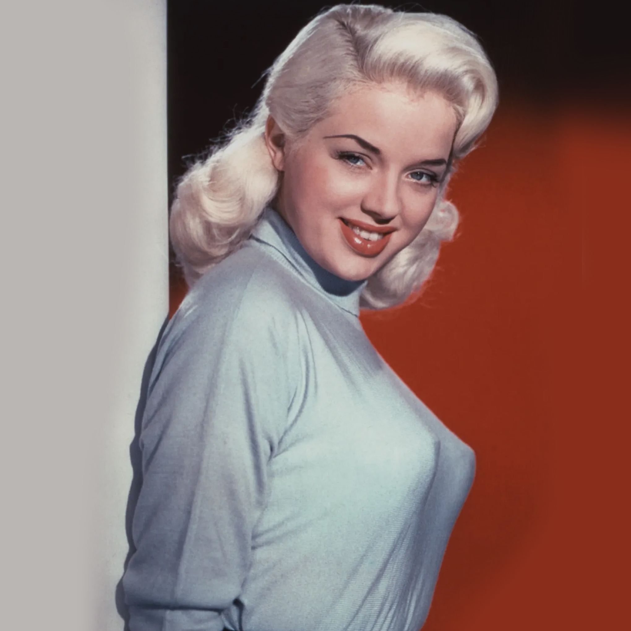 What is A Bra & Who Invented The Bra? - Clovia Blog